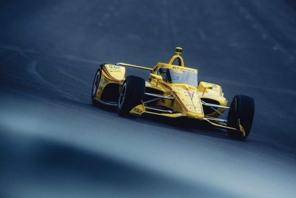 Scott McLaughlin é pole da Indy 500 em domínio da Penske e novo recorde