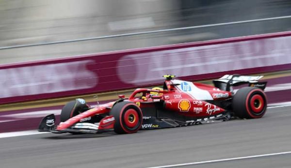 Hamilton na Ferrari: temporada difícil e aposta em 2026